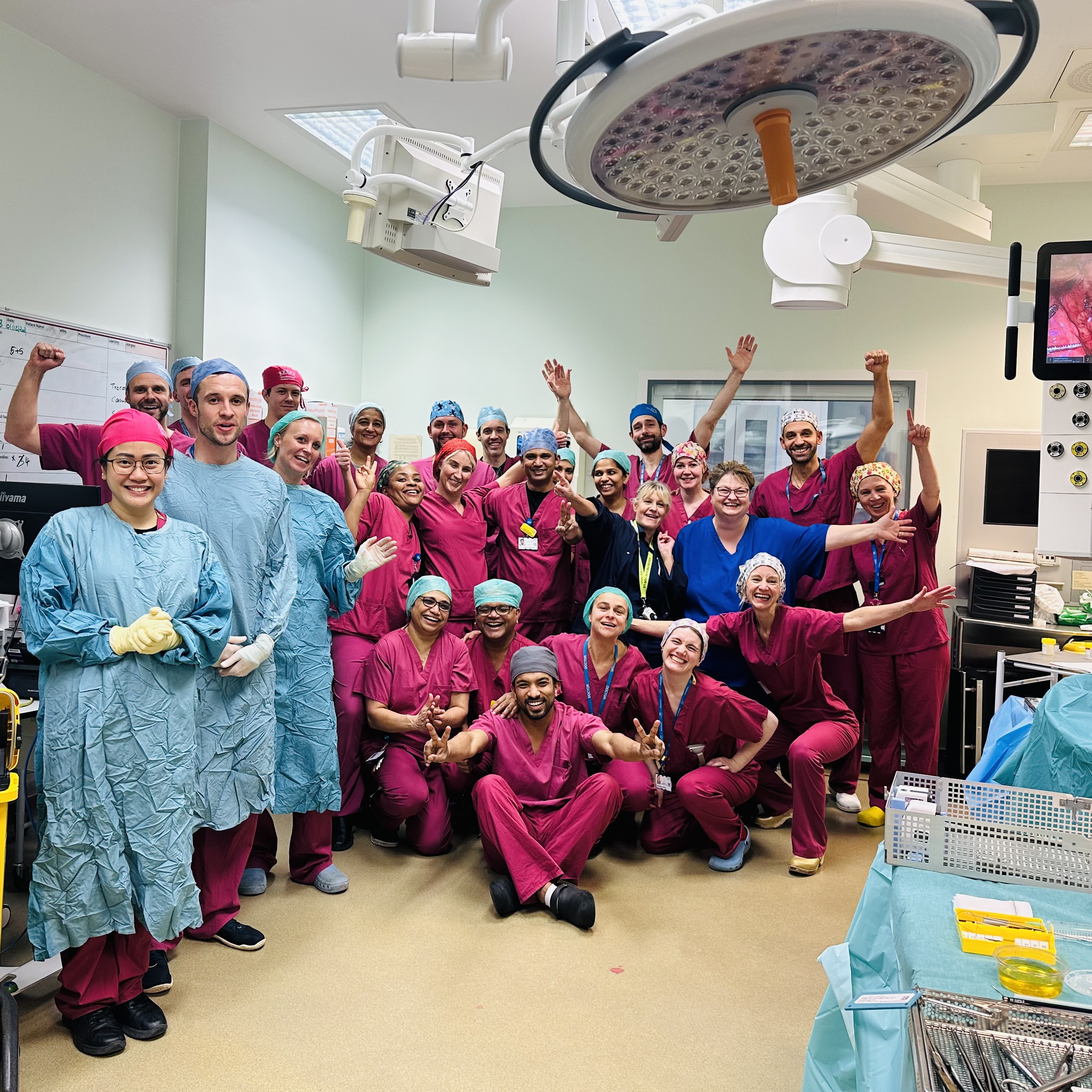 Gynaecology Surgery team at Southmead Hospital completes record number ...